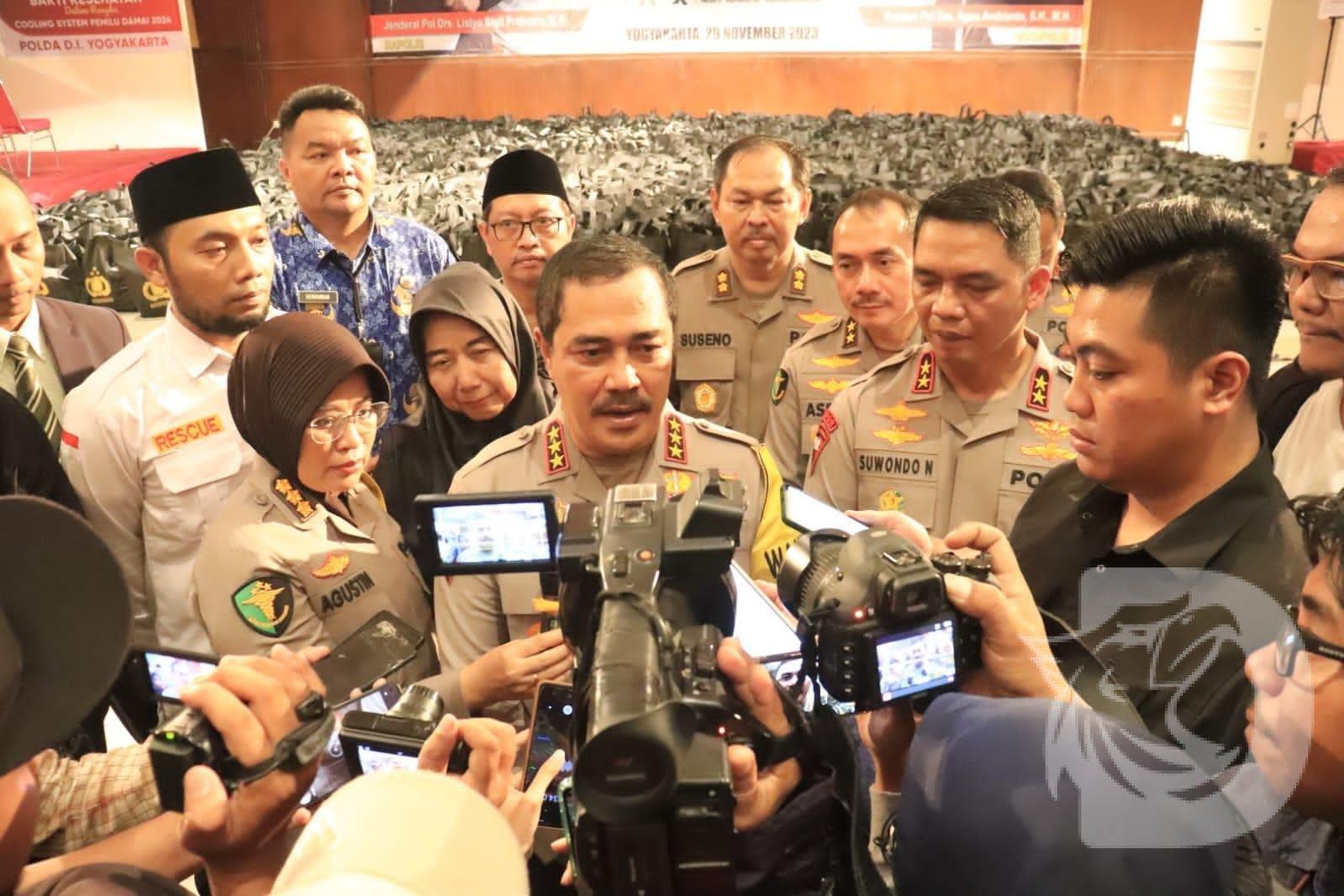 Wakapolri Ajak Masyarakat Ciptakan Pemilu Damai Dengan Kegiatan Sosial - Daily News Indonesia